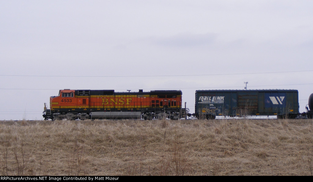 BNSF 4533
